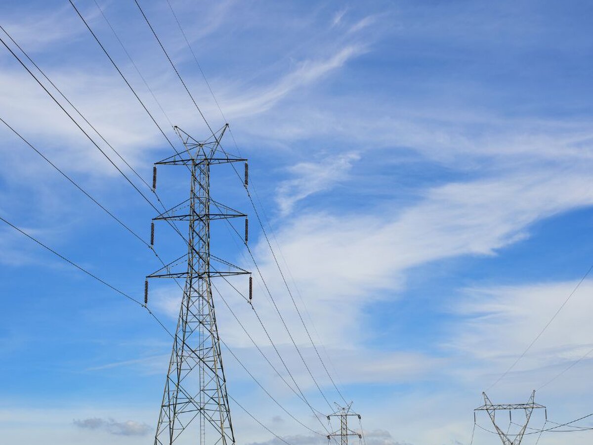 Bus atliekami 110 kV oro linijos Nereta-Parovėja 110kV OL remonto ...