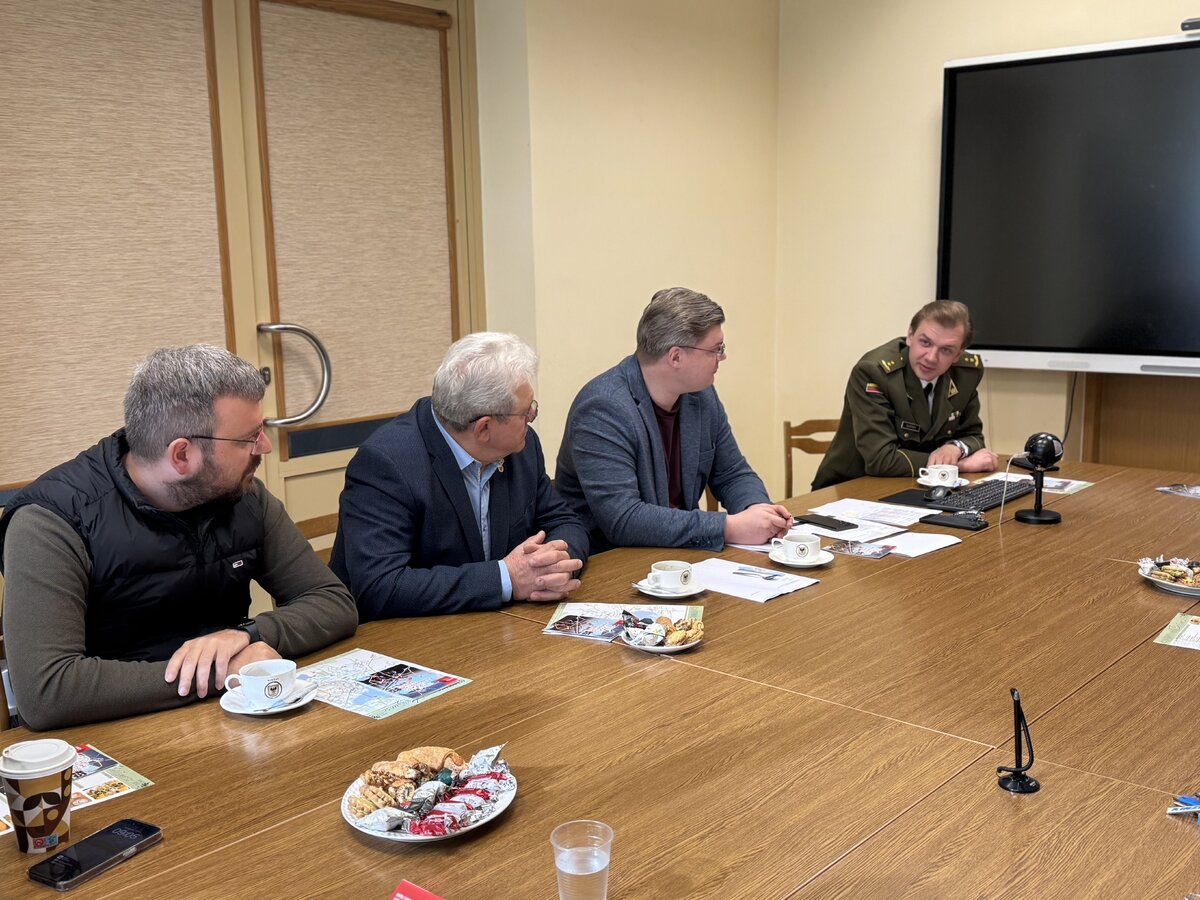 Verslo pusryčiuose svečiavosi šaulių vadas Jurandas Rusteika | Biržų ...